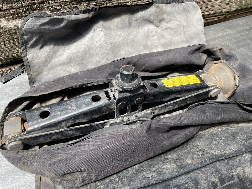 HMMWV M998 SCISSOR JACK LIFT 5939822, 5120-01-375-0070, 57K3228 | eBay