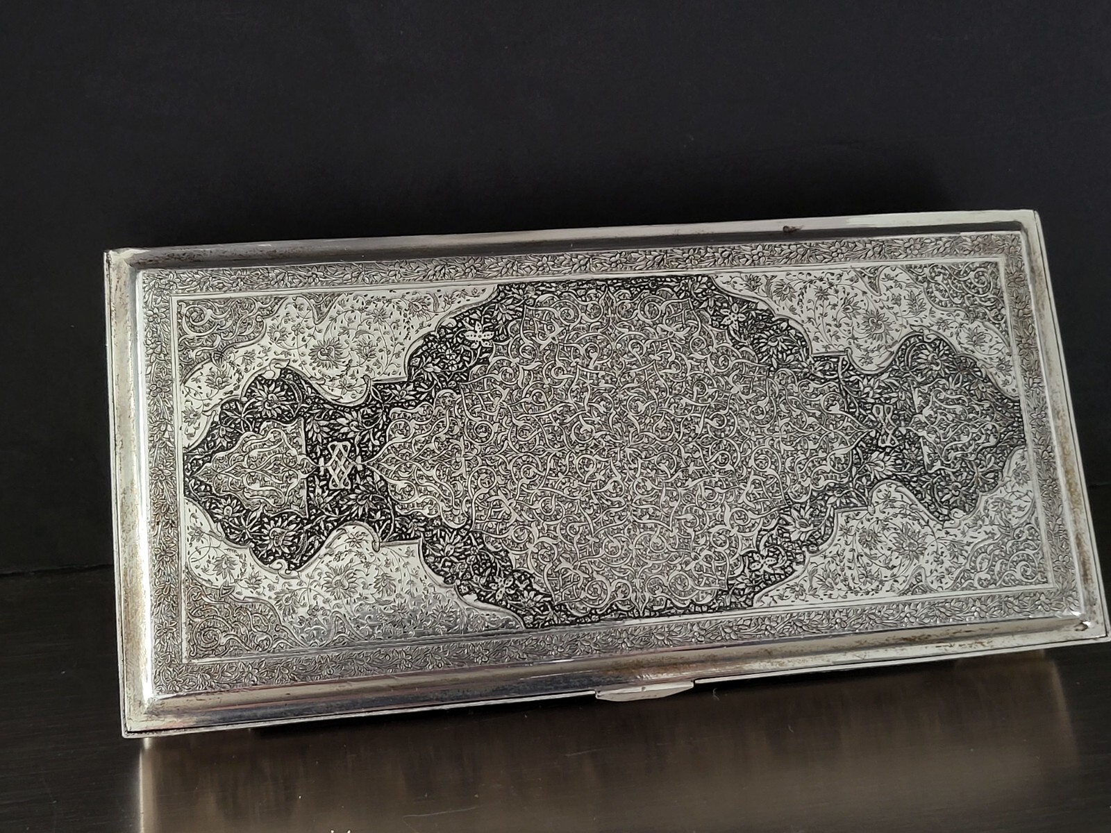 Fascinating Genuine Middle Eastern Silver Vanity Cigarette Box By ...
