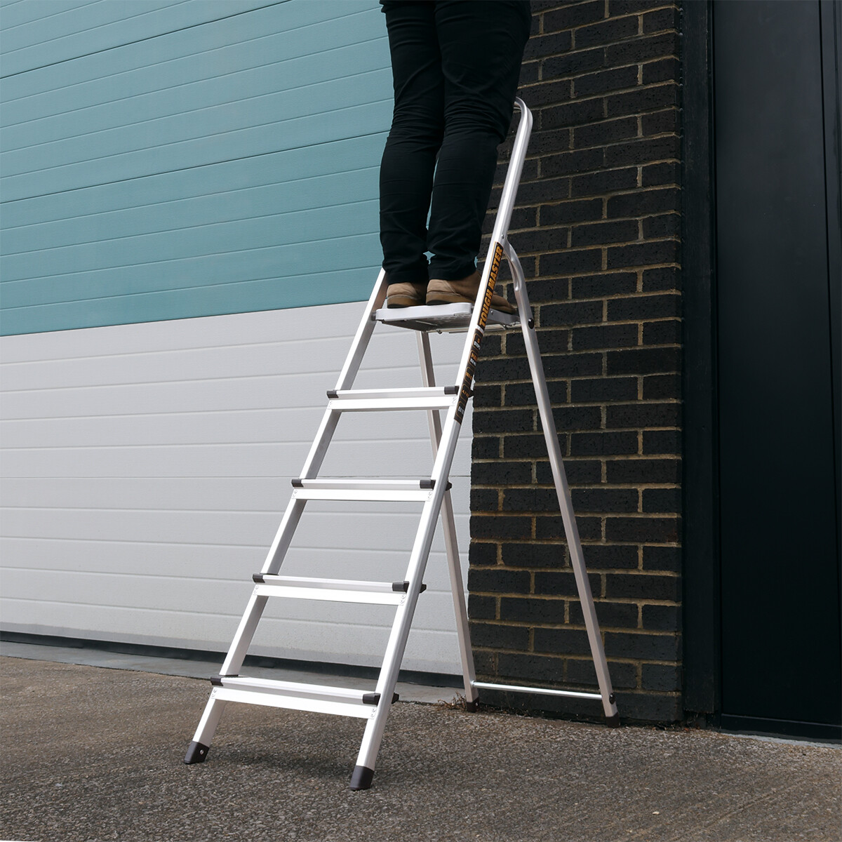 Aluminium Folding 5 Step Ladder Tread Ladders Anti-Slip StepsMax Load ...