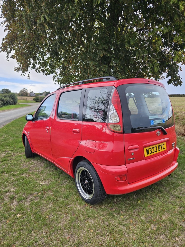 Toyota Yaris Verso 2002 1.3 FSH In Red Ex Motability | eBay UK