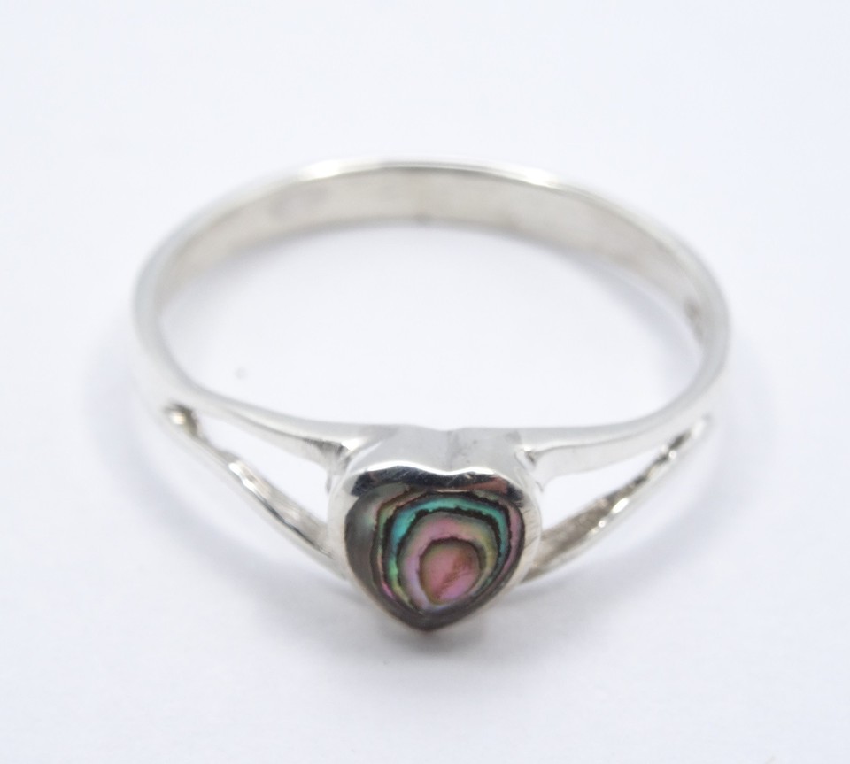 VINTAGE NOVELTY ABALONE SHELL GEMSTONE HEART SHAPE STERLING RING * SIZE ...