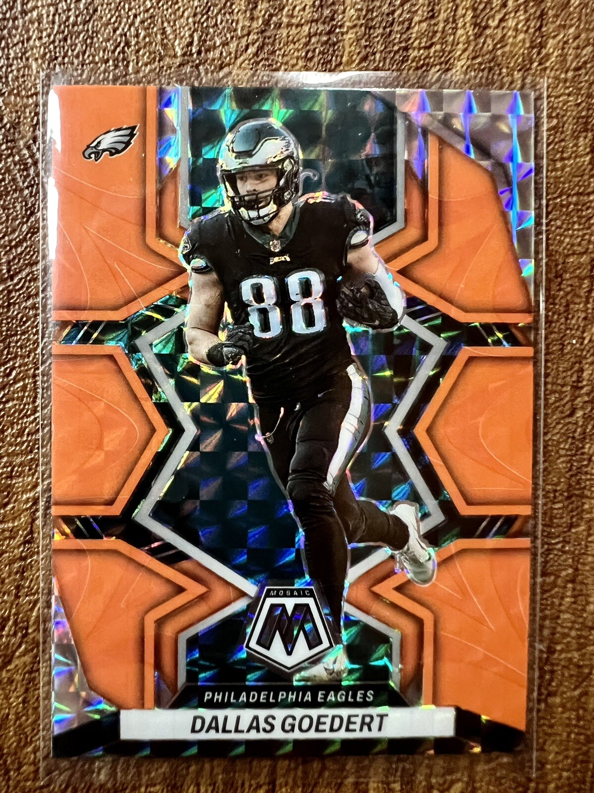 Dallas Goedert REACTIVE ORANGE MOSAIC PRIZM SP 2022 Panini Mosaic #159 ...