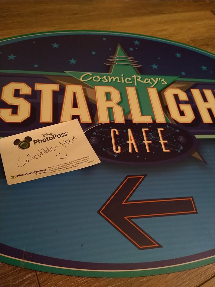 COSMIC RAYS STARLIGHT CAFE Disney MAGIC KINGDOM Original TOMORROWLAND ...