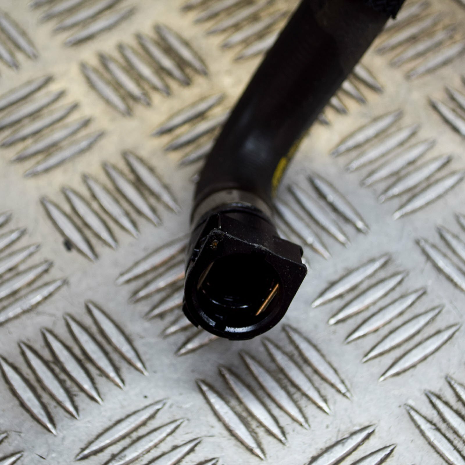 LR RANGE ROVER EVOQUE L538 Water Coolant Hose Pipe GJ32-7H255-AB 2.0D ...