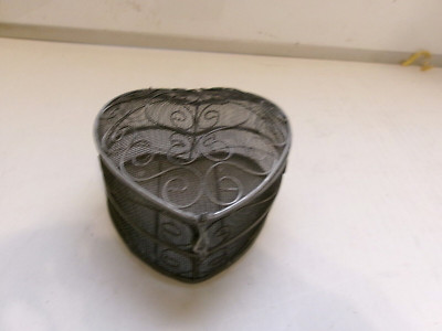 Valentine Heart WIRE & MESH Box w/Hinged Domed Lid, Clasp, Metal ...