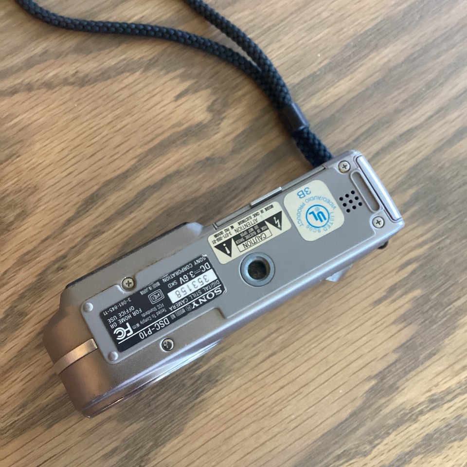 Sony Digital Camera Cybershot DSC-P10 5.0MP Silver Tested. CAMERA ONLY ...