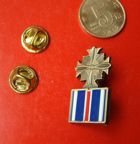 US AIR FORCE DISTINGUISHED FLYING CROSS MEDAL LAPEL HAT PIN CLASSIC ...