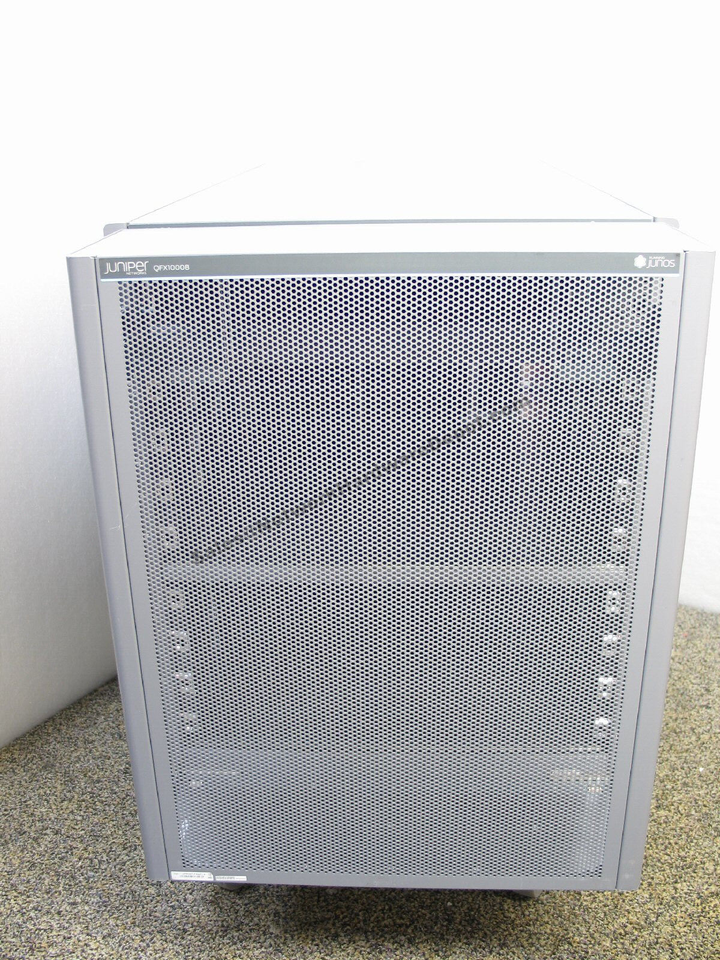 Juniper Networks QFX10008 8-Slot Chassis w/ QFX10000-RE & PWR *1 Year ...