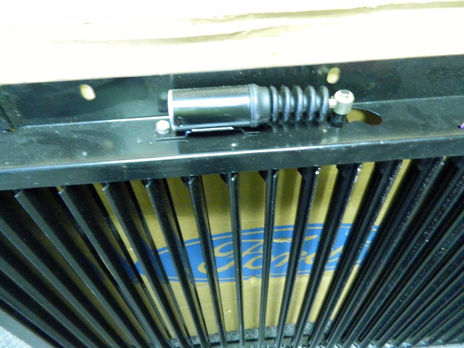 New OEM Ford Medium Heavy Truck Radiator Shutter Temperature Control | eBay