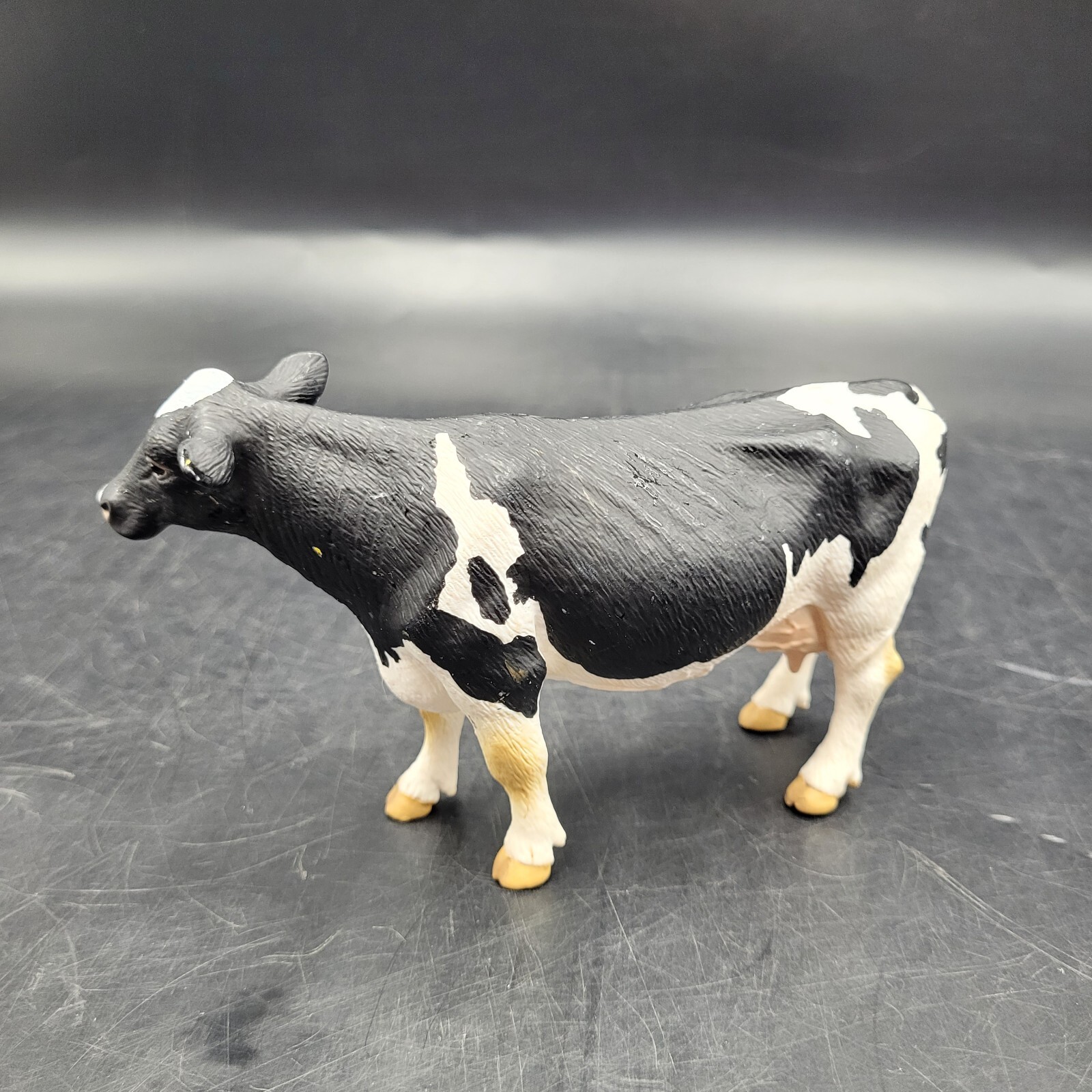 Schleich AM Limes 69 D-73527 69 Holstein Cow Black & White | eBay