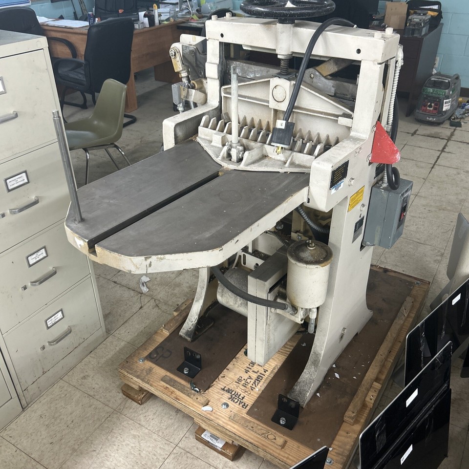 Challenge 193 HAE Hydraulic Paper Cutter, 3 Phase 208 Volt, Very Good ...