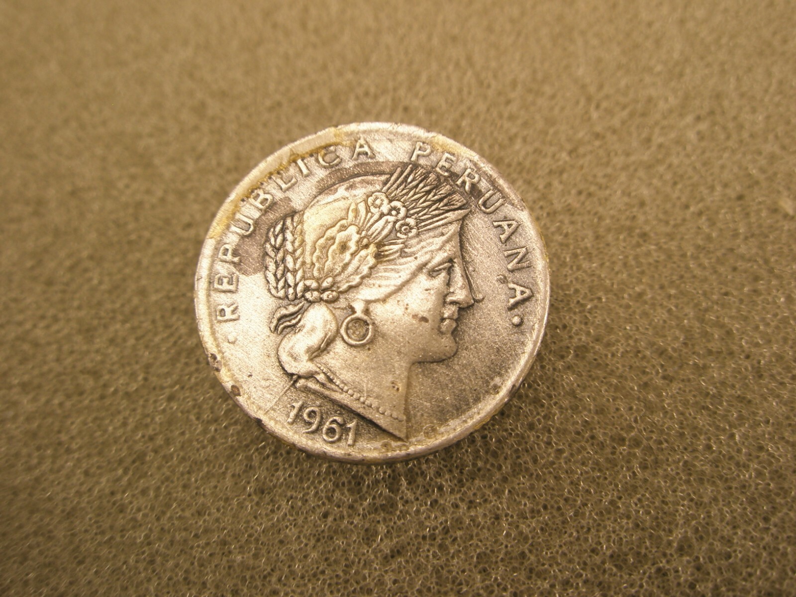 1961 Republica Peruana 5 Centavos Vintage Tie Tack La… - Gem