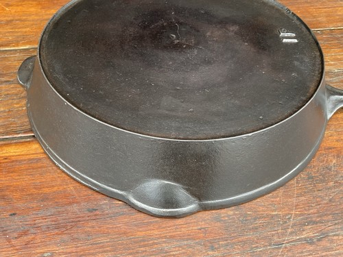 Raised Number #12 Cast Iron Skillet with Raised Initial Makers Marks | eBay