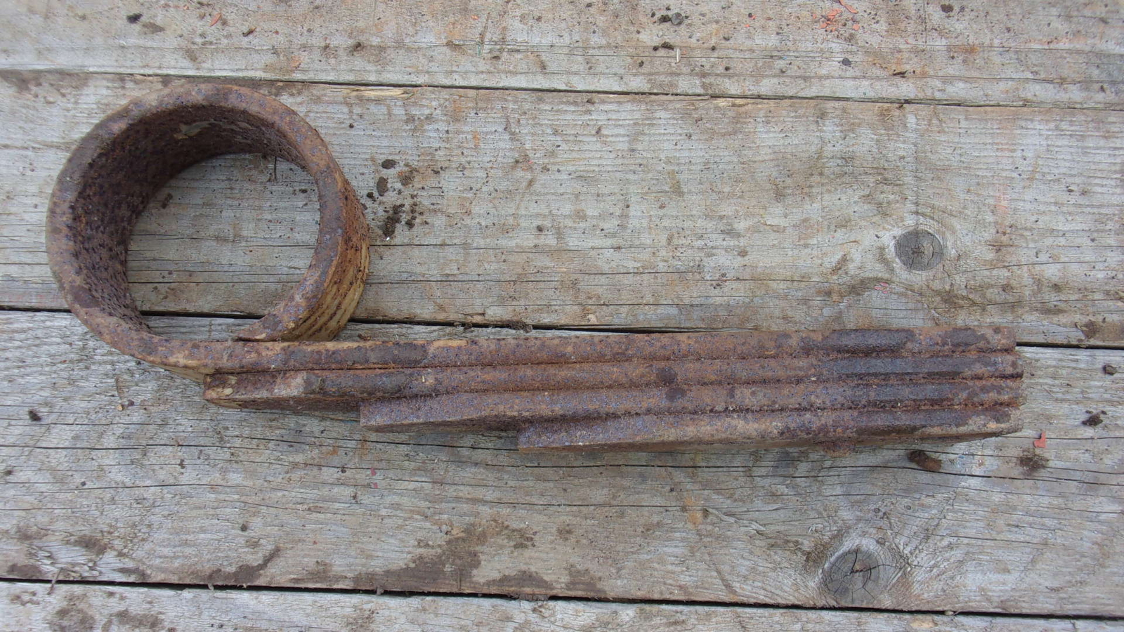 Fordson County Crawler Top Roller Spring | eBay UK