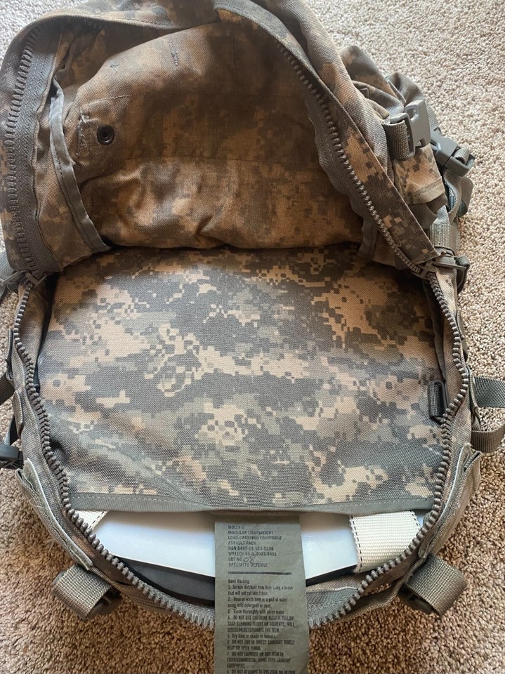 US- ACU/UCP ASSAULT PACK- Backpack MOLLE USGI Military- With Pad and ...