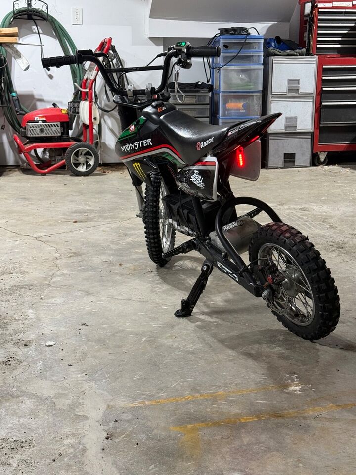 Razor MX650 36V 17 mph Electric Dirt Rocket Motor Bike - Black ...