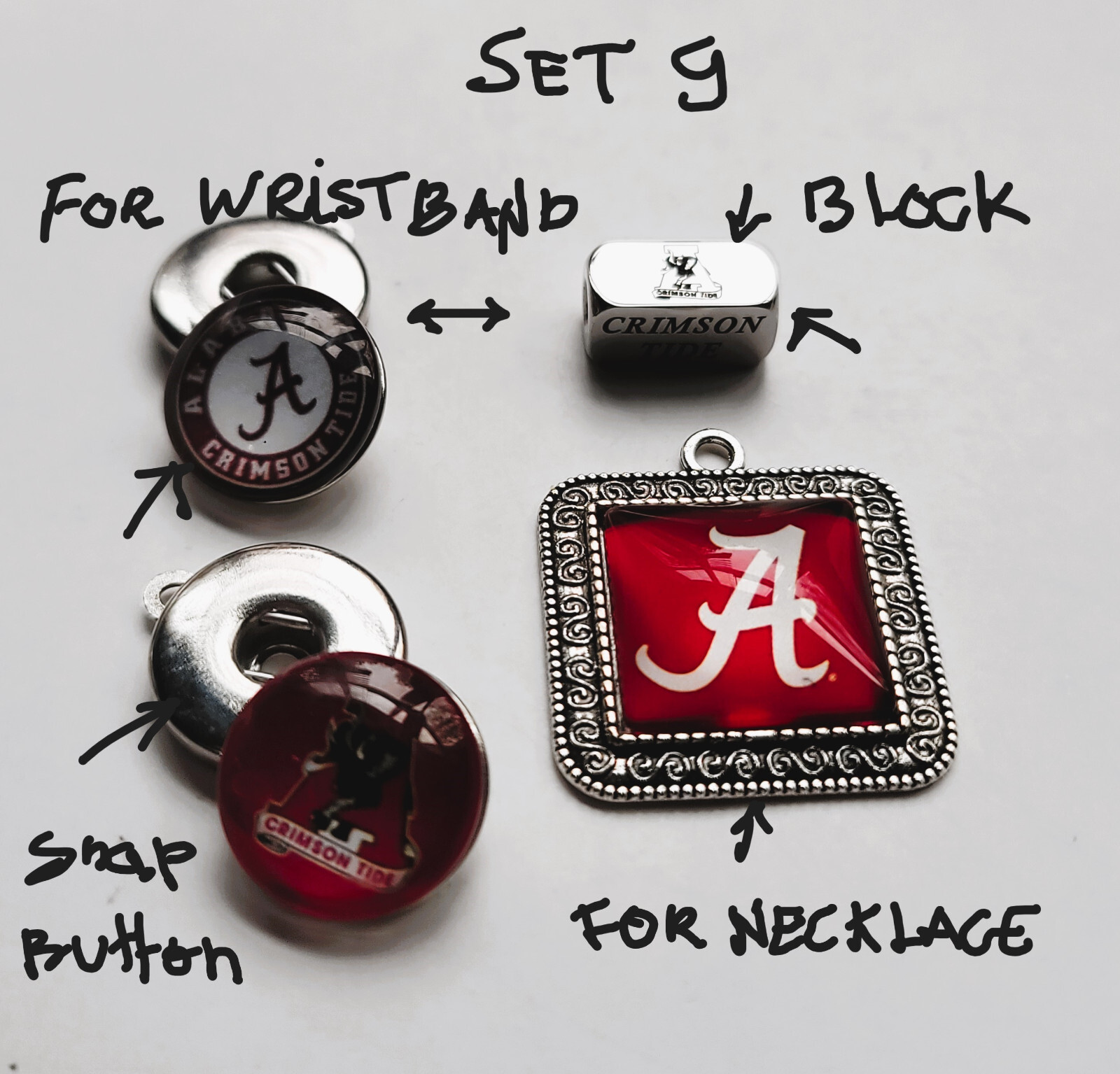 Sale 4pcs charms of Alabama Crimson Tide College team top glass, enamel ...