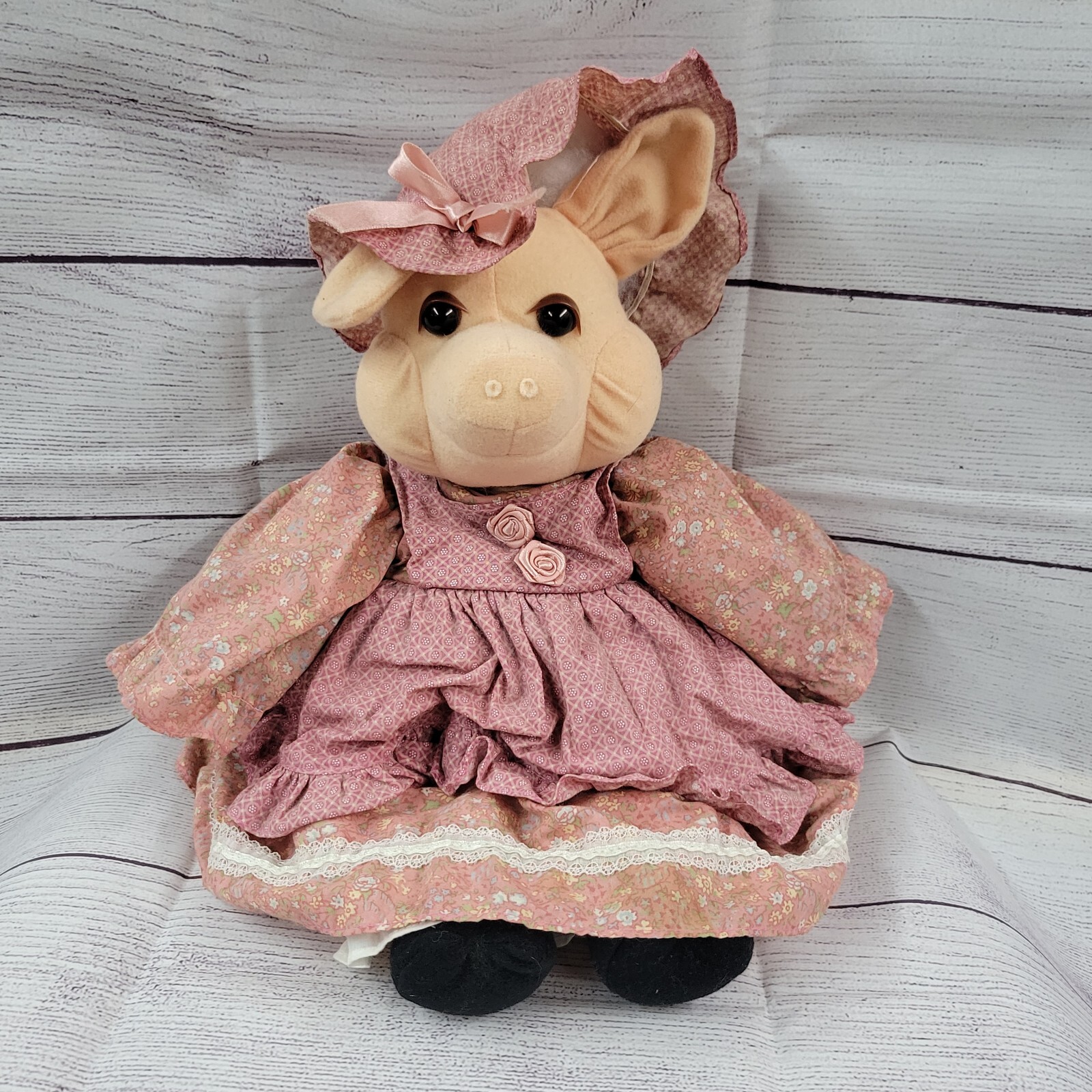 Vtg handcrafted Americana Plush Pig Stuffed Decorative Piggy girl Doll ...