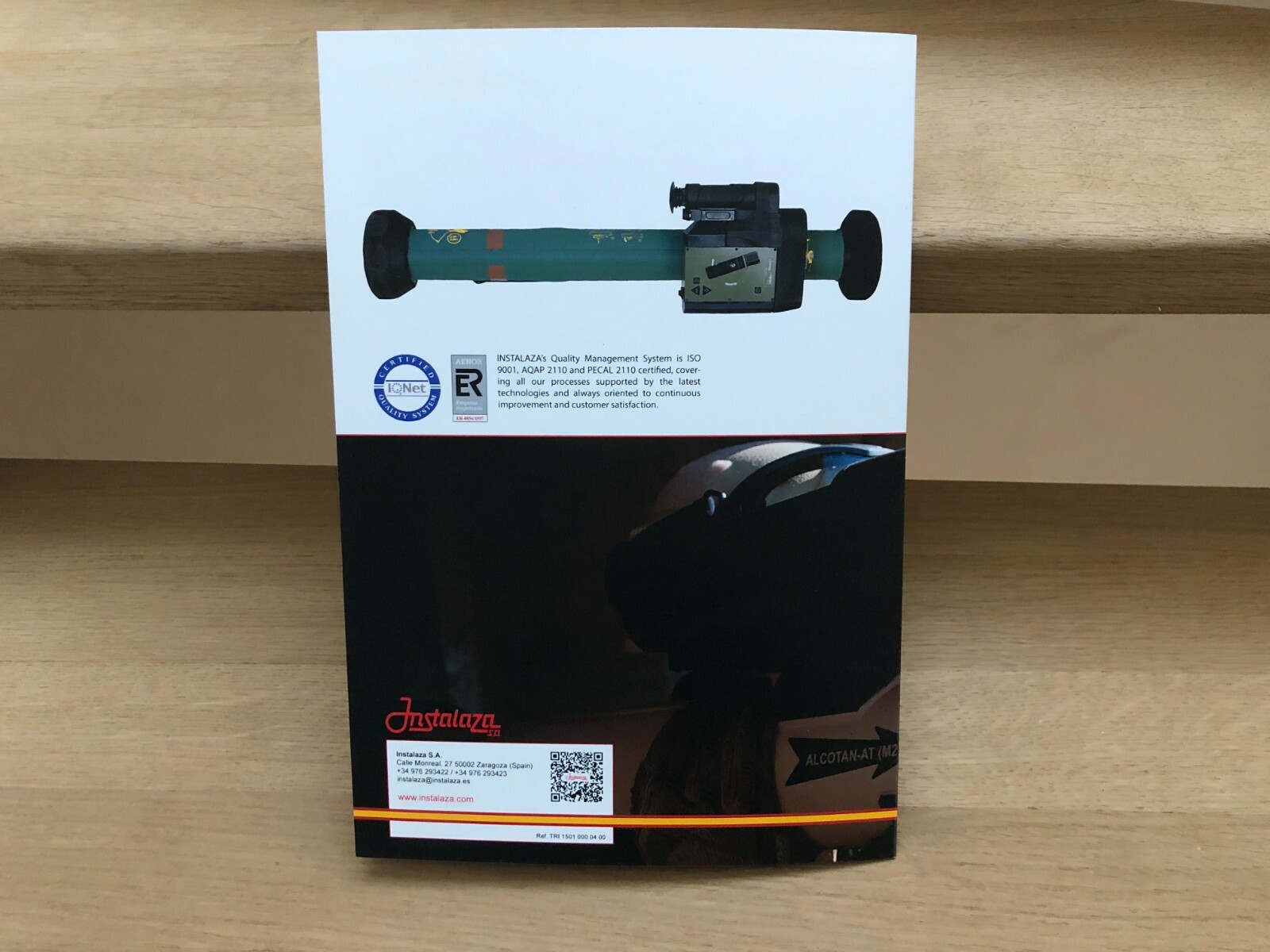 Instalaza ALCOTAN-100 (M2) shoulder-fired anti-armour weapon brochure ...