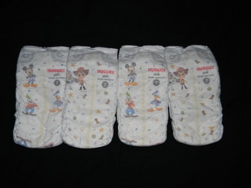 4 sample Huggies + plus little movers Disposable Diapers Size 7 over 41 ...