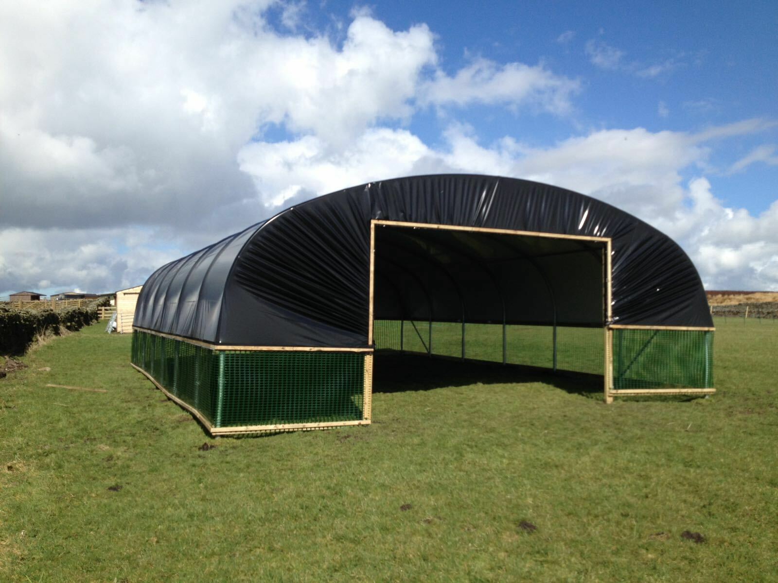 Livestock Shelter Sheep House Polytunnel Field Barn – 21ft Wide Sheep ...