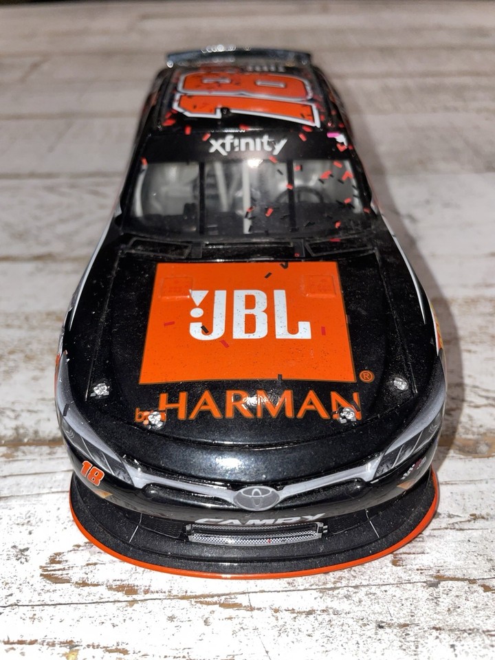 Christopher Bell #18 JBL Kansas Win DONOR BOX 2017 Lionel NASCAR 1/24 ...