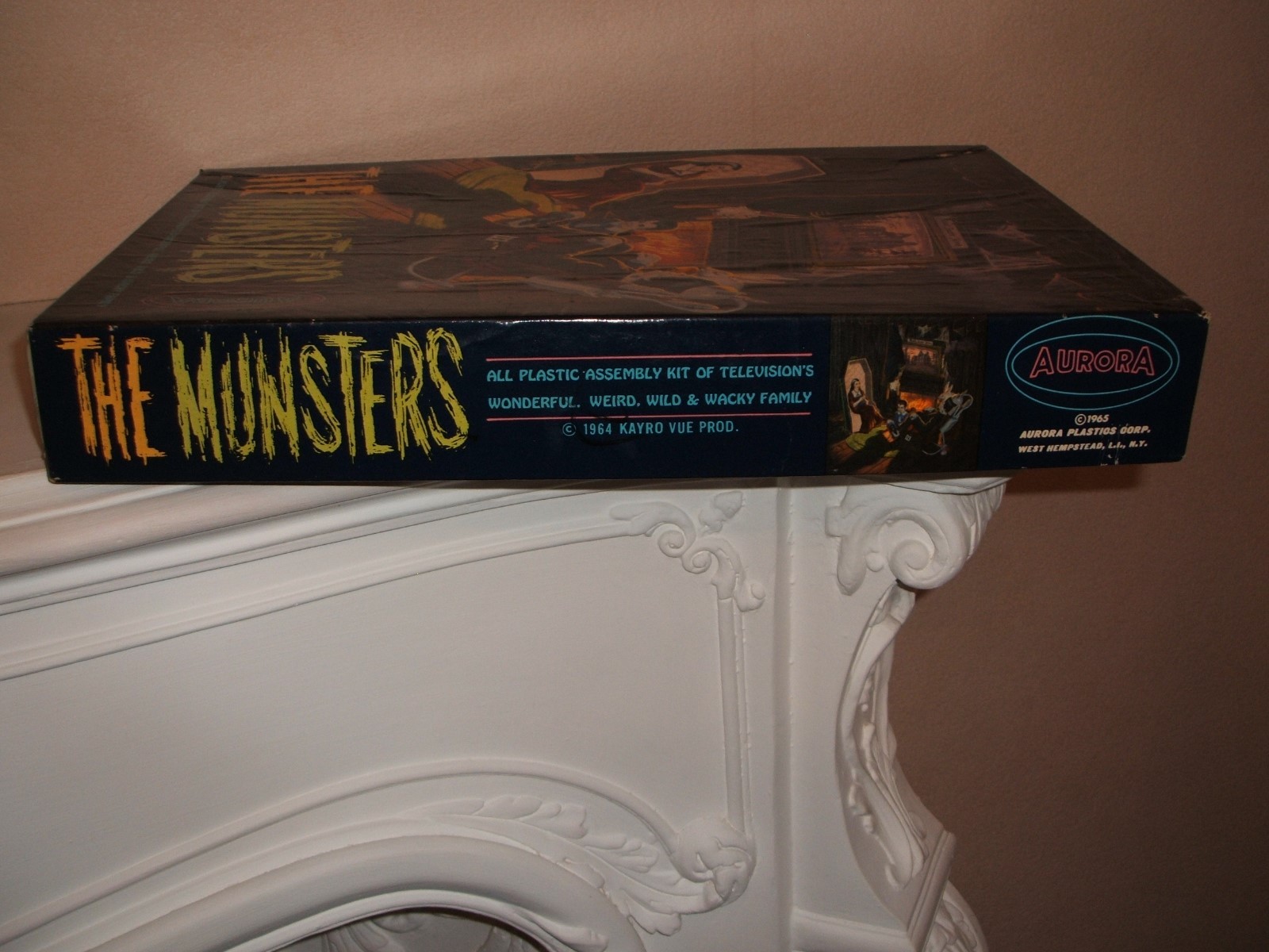 AURORA THE MUNSTERS MODEL KIT MINOR ASSEMBLY IN MID GRADE U.S BOX VERY ...
