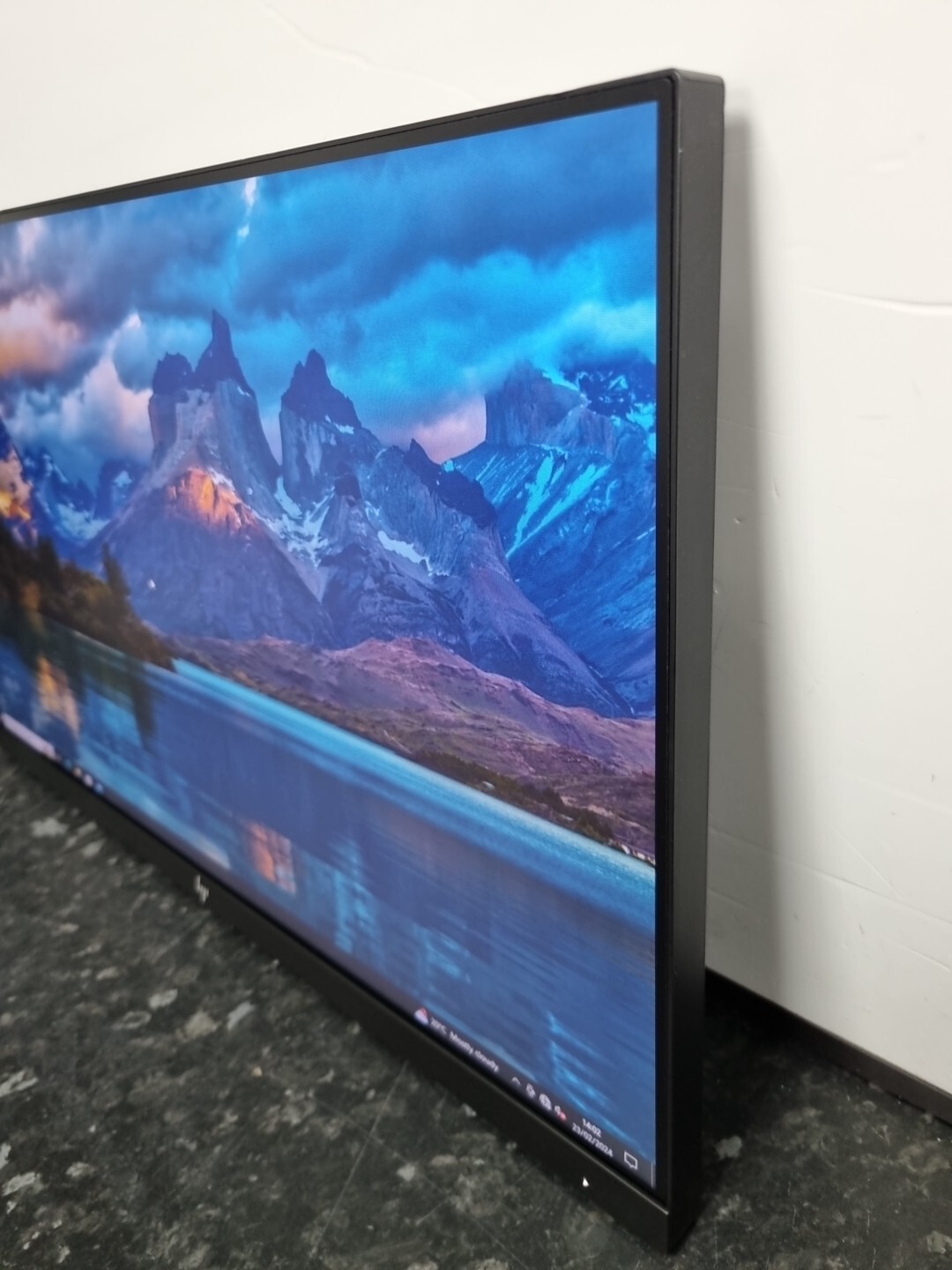 HP Z23N G2 23 Inch Full HD IPS - With DP HDMI VGA Frameless Ultra Sharp ...