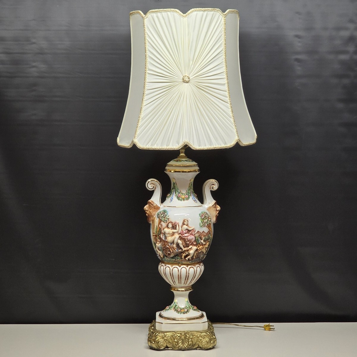 Capodimonte Lamps From Italy Capodimonte Style Hand Painted Family