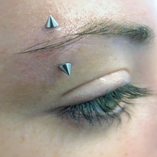 Eyebrow Piercing Spike
