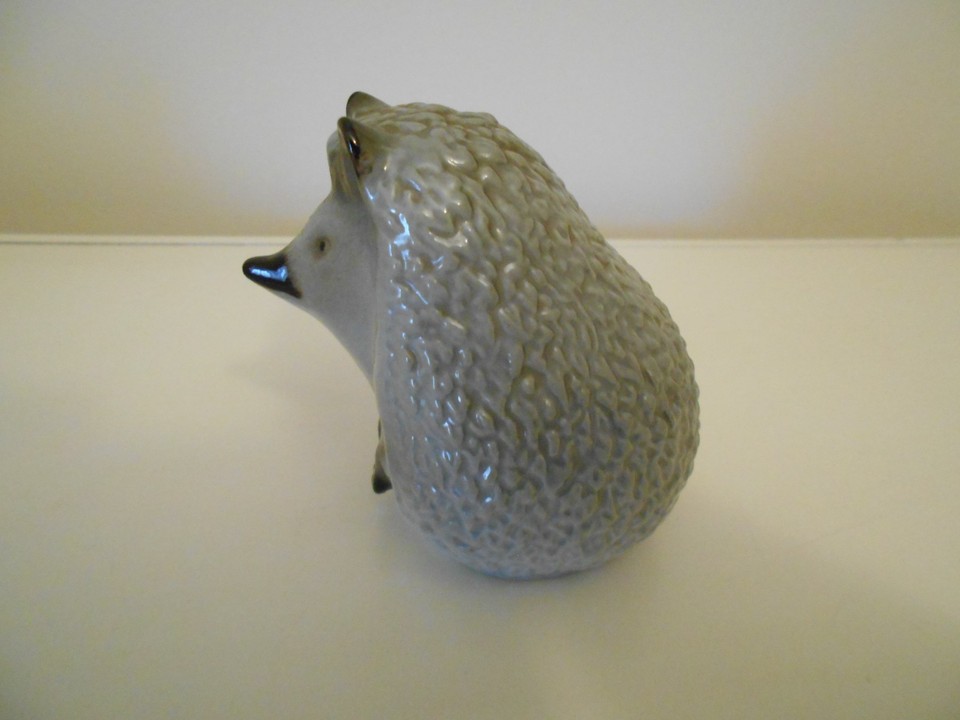 Vintage Lomonosov USSR Porcelain Russian HEDGEHOG . Rare. Red Backstamp ...