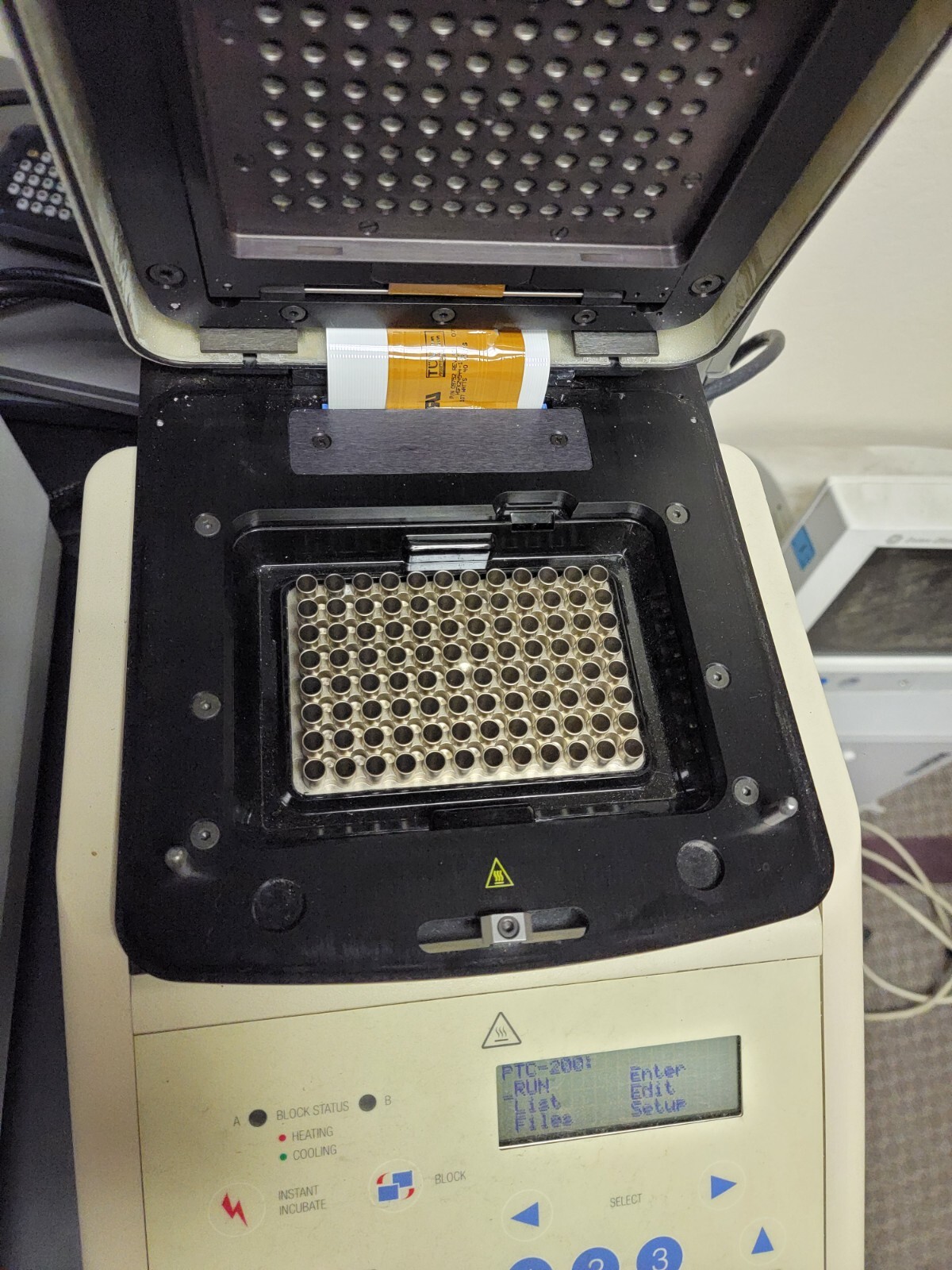 Biorad Bio Rad DNA Engine Thermal Cycler Chromo 4 Real time pcr 96well ...