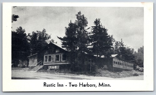 Two Harbors Minnesota~Rustic Inn~Roadside Motel~1950s B&W Postcard | eBay