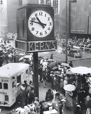 Ernst Kern Company Clock Corner Detroit Woodward Gratiot 8x10 Photo ...
