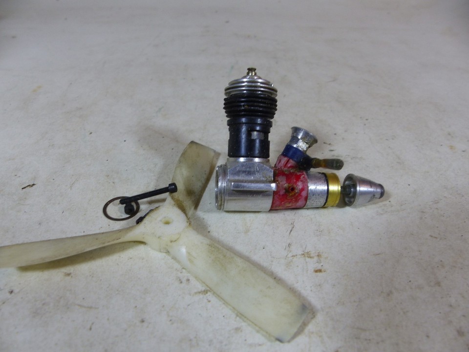 2 Cox Thimble Drome Tee Dee .51 Engines In Parts, Model Airplane Engine ...