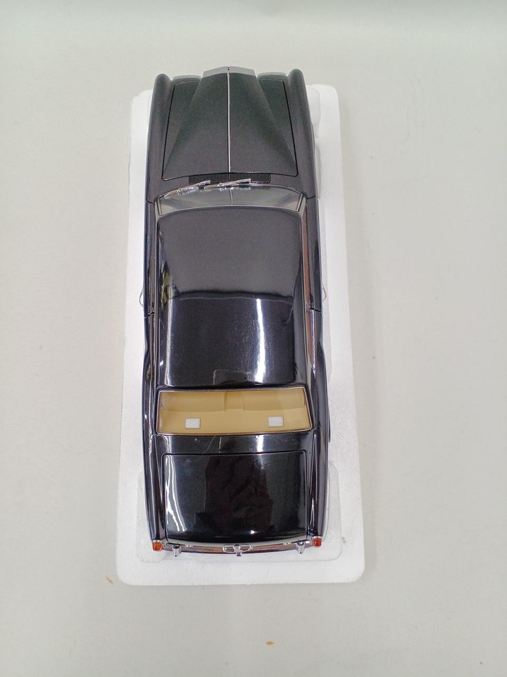 Paragon Rolls Royce Silver Shadow MPW 1:18 Scale Model | eBay