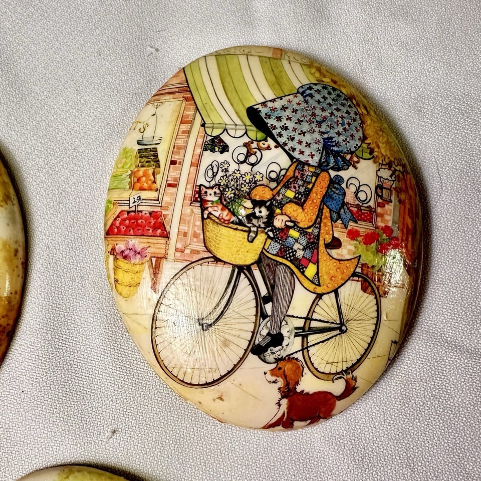 Holly Hobbie decoupage plaques | Vintage 3 piece set chalk oval wall ...