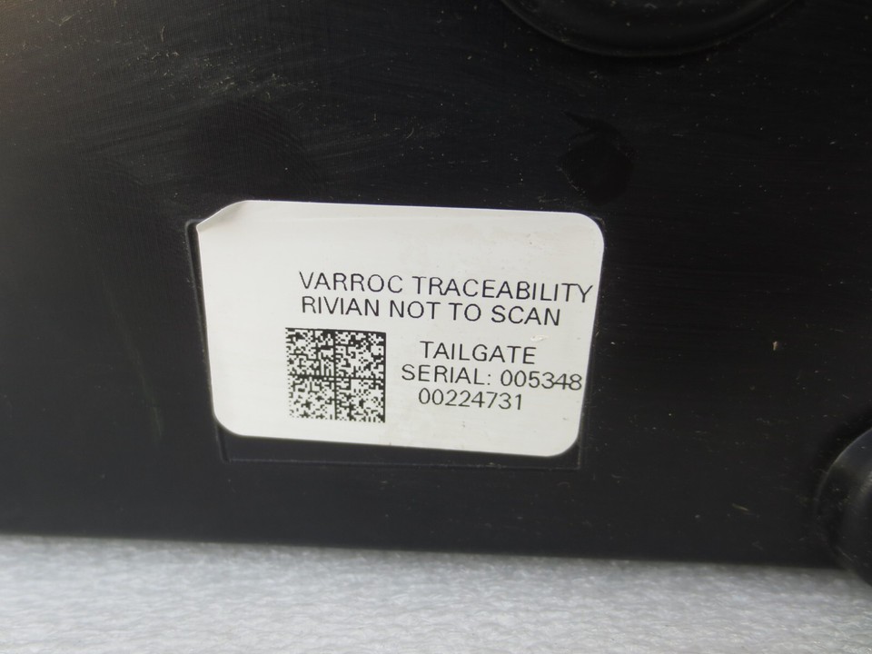 2021-2024 Rivian R1T R1S OEM LED Third 3rd Center Tail Light Brake Lamp ...