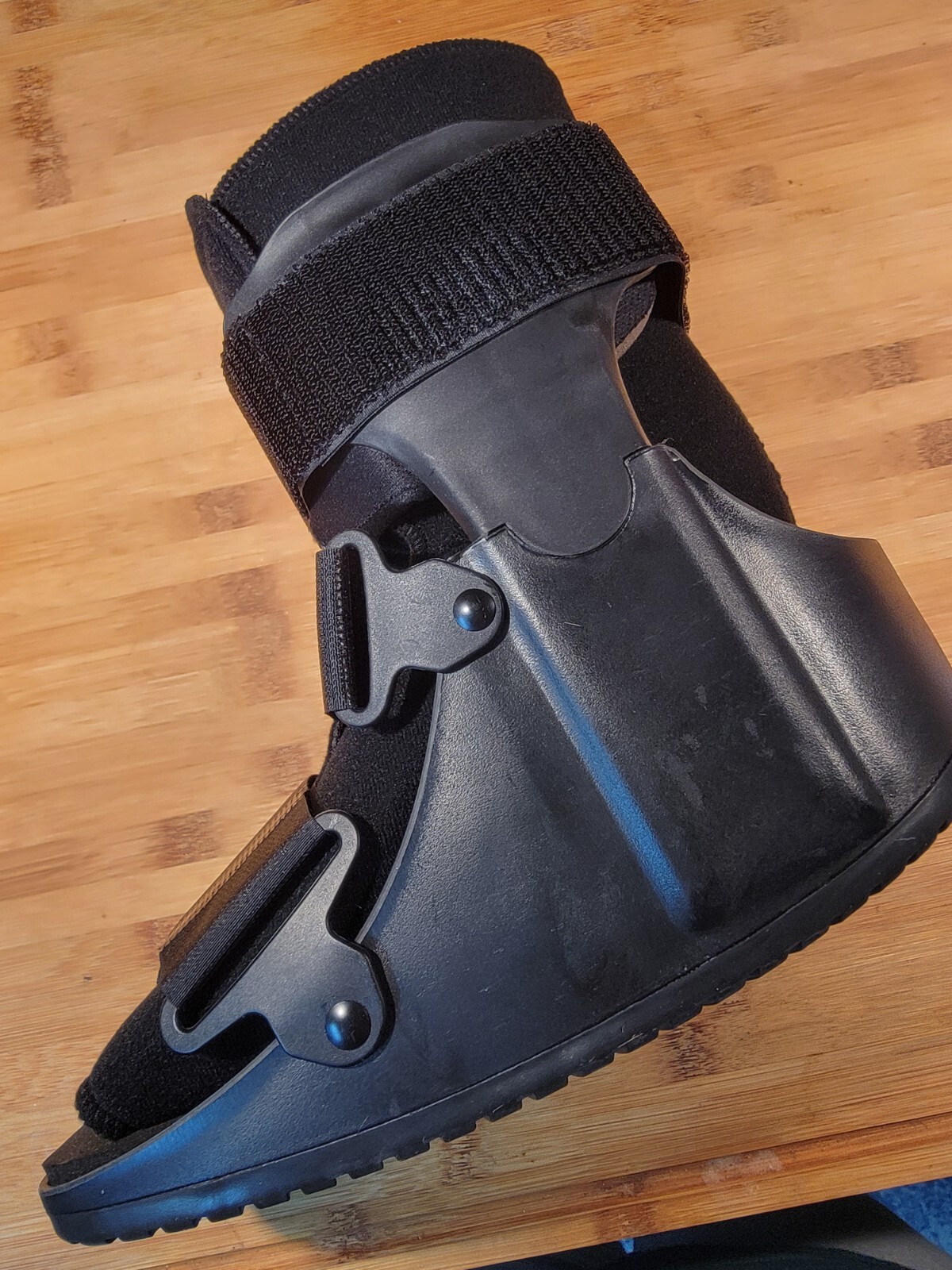 SMALL United Ortho Short Cam Walker Fracture Foot Boot Fits Left or ...