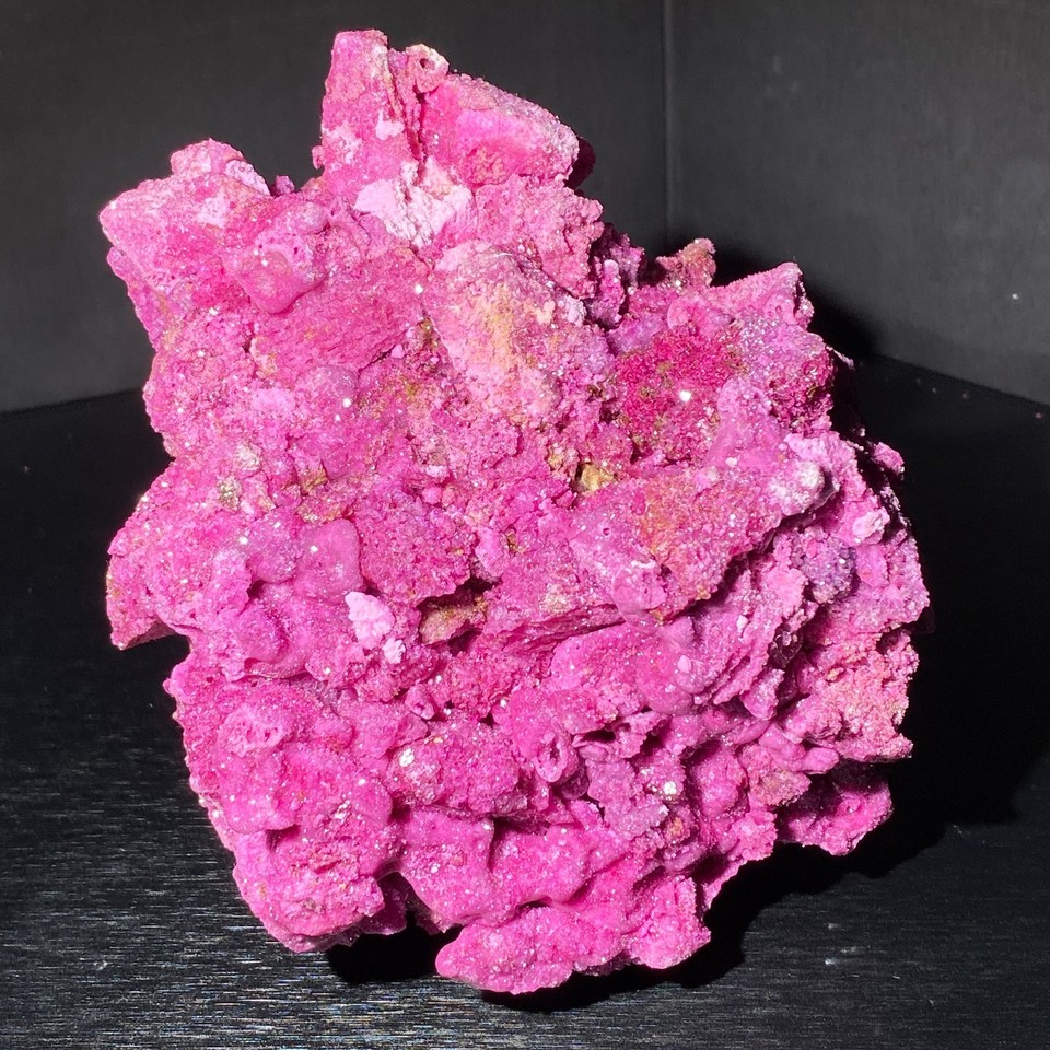 1605g RARE Red Corundum Ruby Crystal Rough Specimen Glow Under UV Light ...