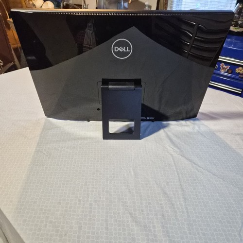 Dell Inspiron 3475 24" AMD A9-9425 3.1GHz | Radeon R5 | 8GB RAM | 1TB ...