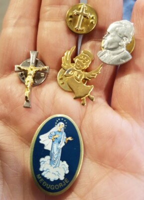 Catholic/Religious Pins- Medugorje/Cross/Pope/Crucifix Jesus/Virgin ...