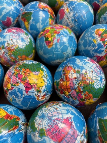 2 Stress Relief World Map Balls Atlas Globe Palm Planet Earth Ball 3 ...