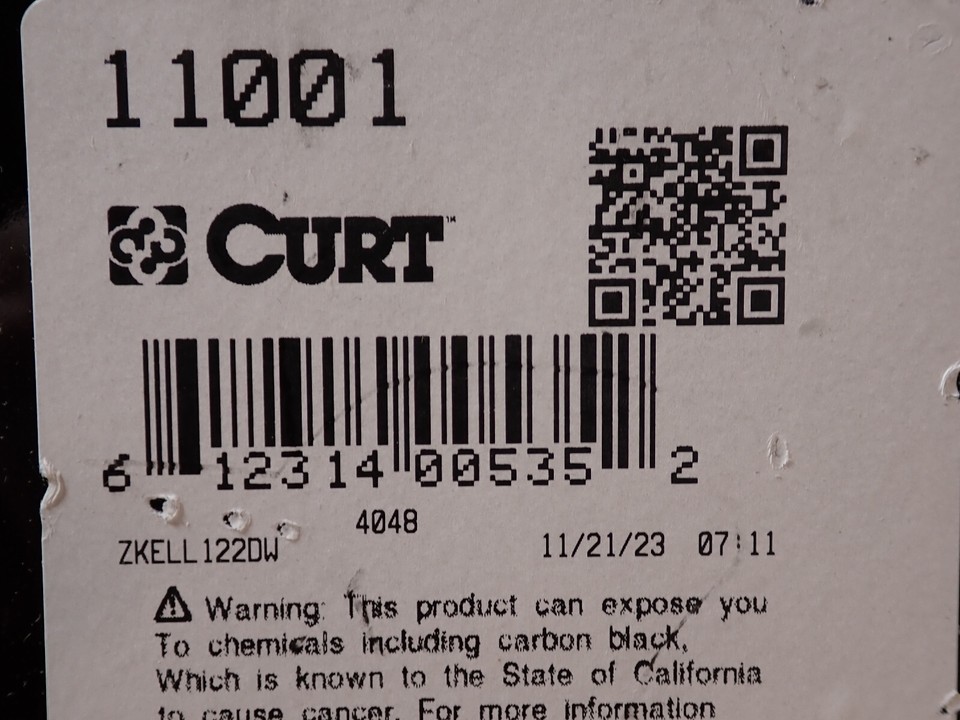 Curt 11001 Trailer Hitch 1 1/4 Receiver Class 1 fits 10-16 Mercedes ...