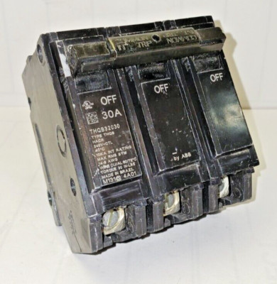 GENERAL ELECTRIC THQB32030 30 AMP CIRCUIT BREAKER 3 POLE 240 VAC BOLT ...