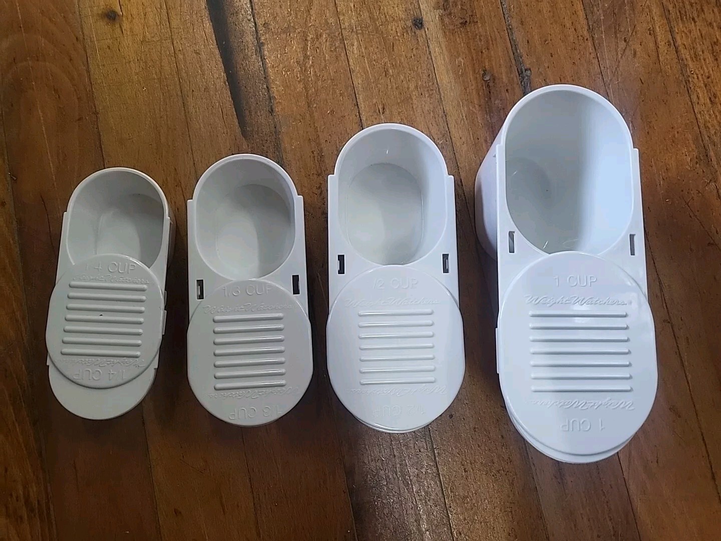 Weight Watchers White Measuring Cups Set Slide Lids Tops Stackable Set ...