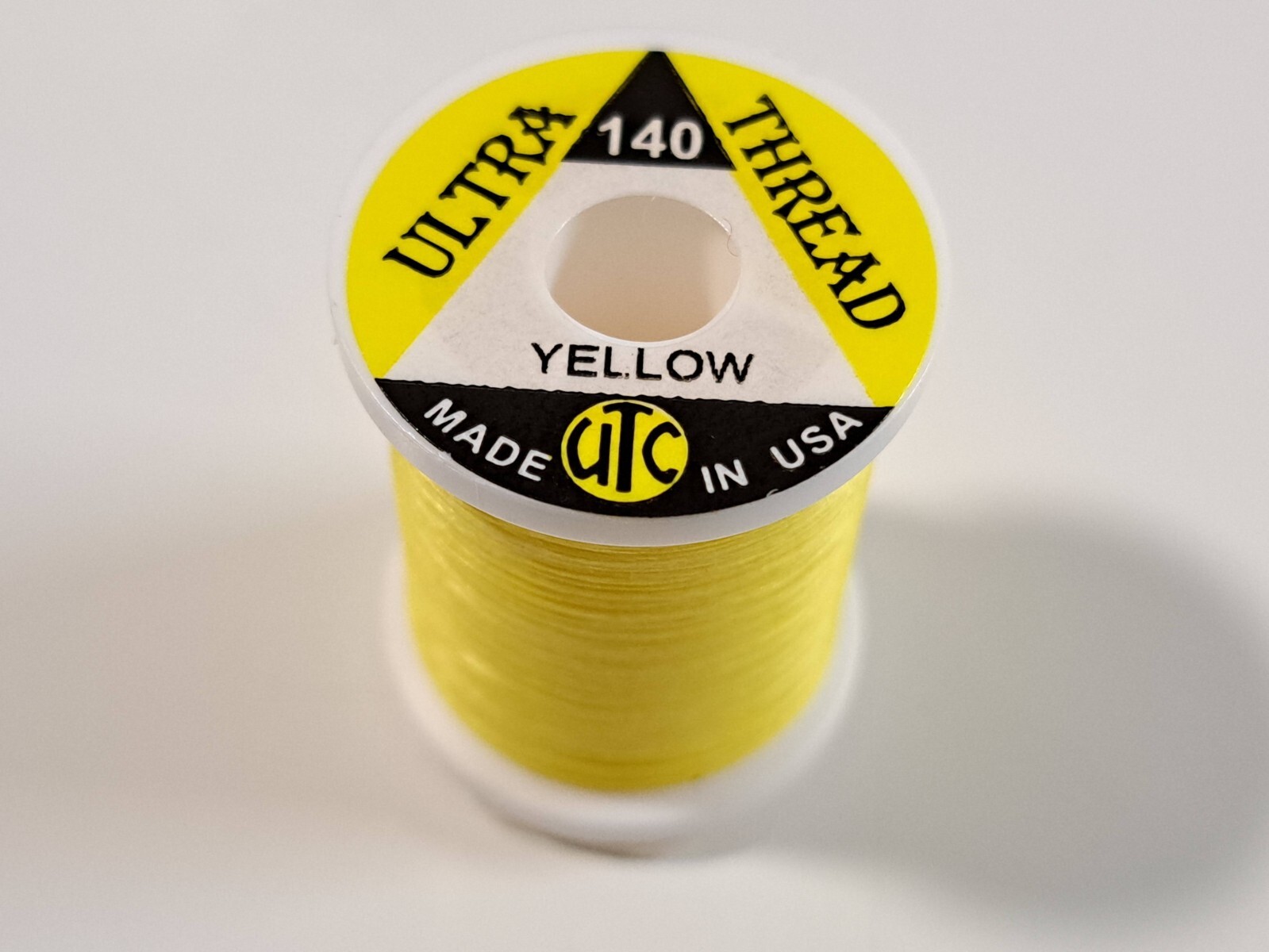UTC Ultra Thread 140 Denier Fly Tying Medium Waxed Flat Jig Wrapping ...