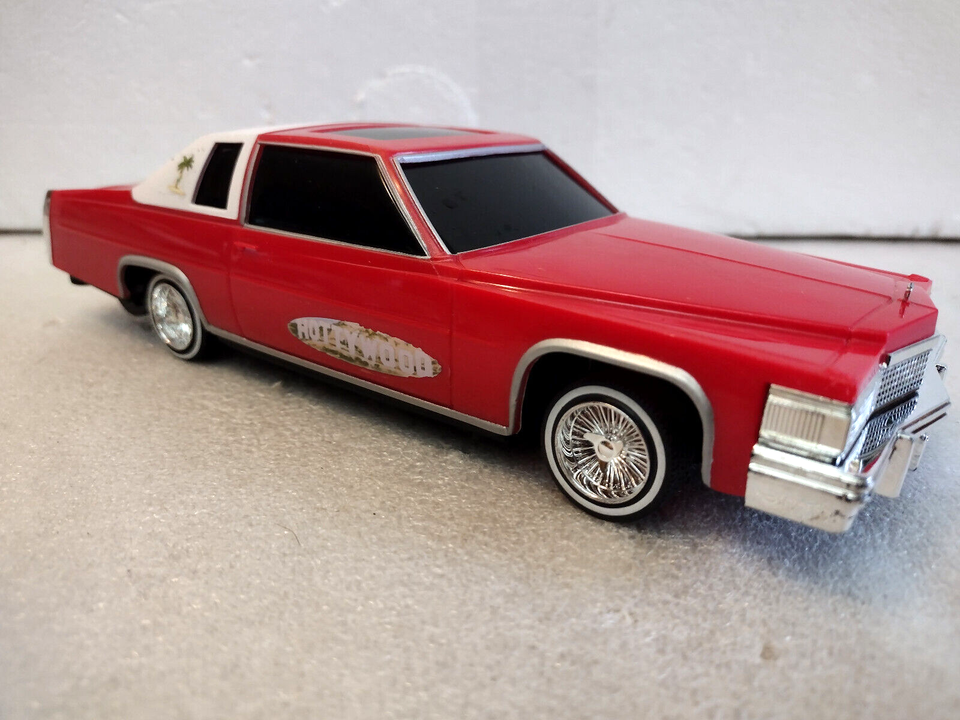 Lindberg Hottie Homies Hoppers 70's Cadillac Coupe Deville Lowrider R/C ...