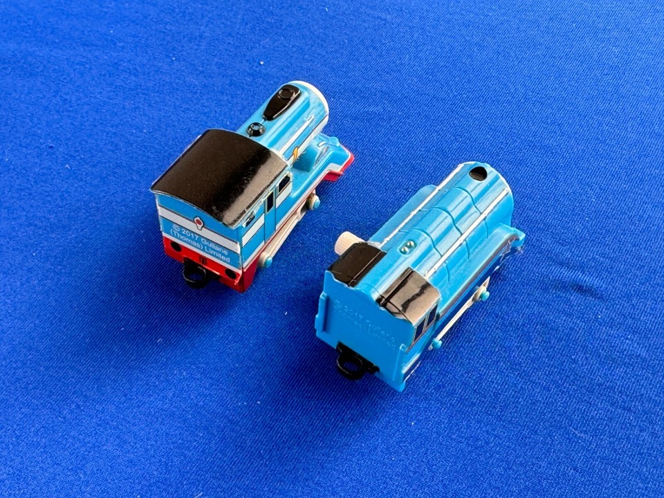 SHOOTING STAR THOMAS + GORDON (2017) Variants / Thomas Capsule Plarail ...