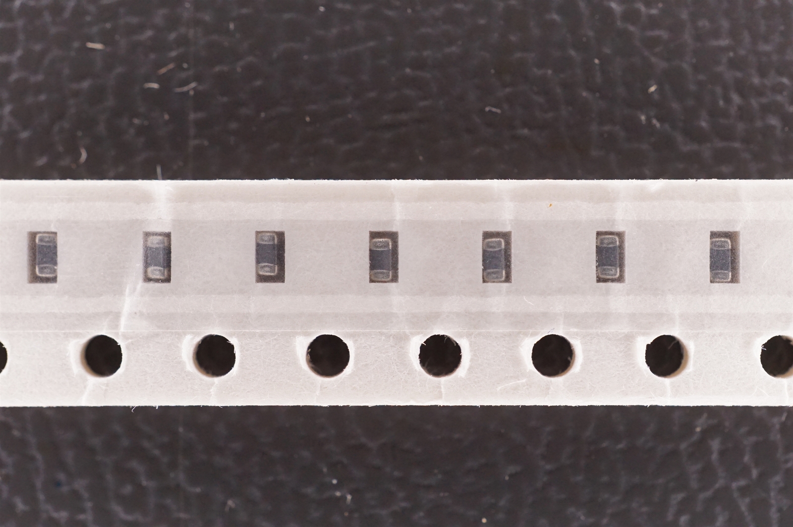 Lot of 200 BLM18BA750SN1D Murata Chip Ferrite Bead 75 Ohm 300mA 100MHz ...